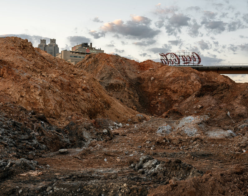 The Makeshift City (signed) – Photobookstore